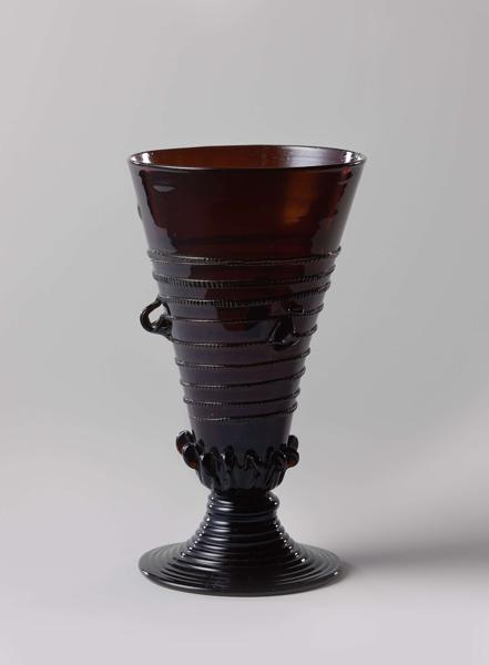 Spun Definition, Meaning & Usage | FineDictionary.com