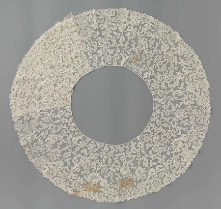 Berth Definition, Meaning & Usage | FineDictionary.com