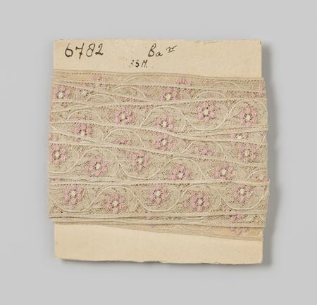 Off-white Definition, Meaning & Usage | FineDictionary.com