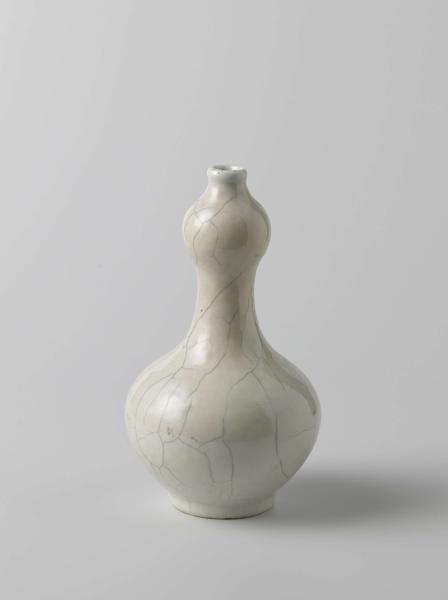 Crackle Definition, Meaning & Usage | FineDictionary.com