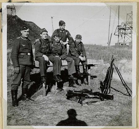 Bunker Definition, Meaning & Usage | FineDictionary.com