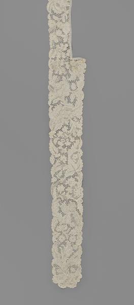 Fontange Definition, Meaning & Usage | FineDictionary.com